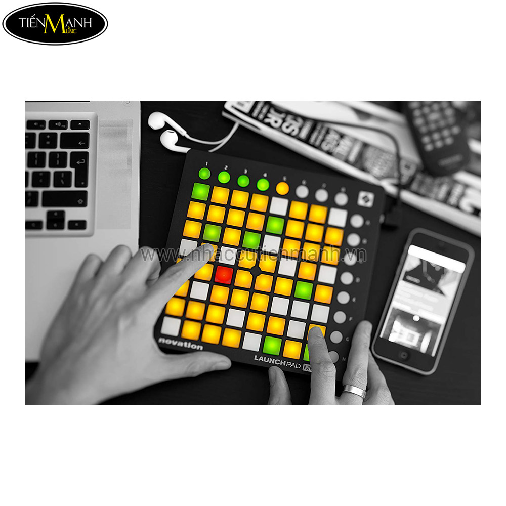 Novation Launchpad Mini MK2 - Compact USB Grid Controller for Ableton ...